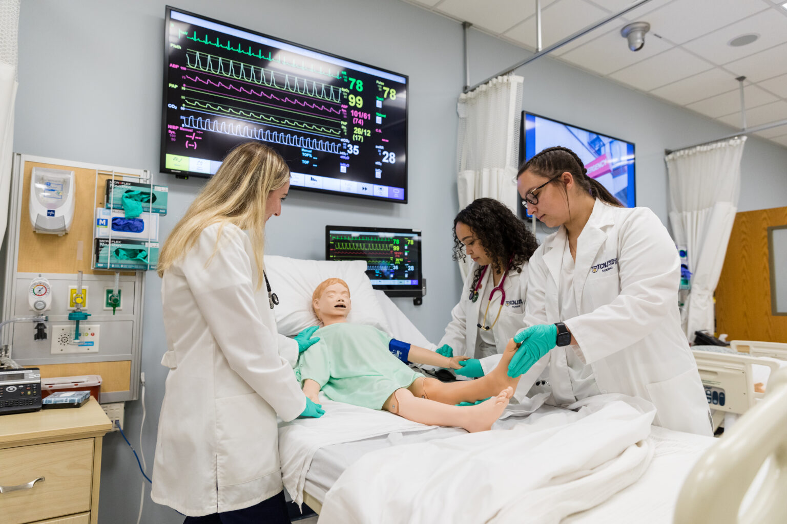 Simulation and Lab Facilities | Department of Nursing